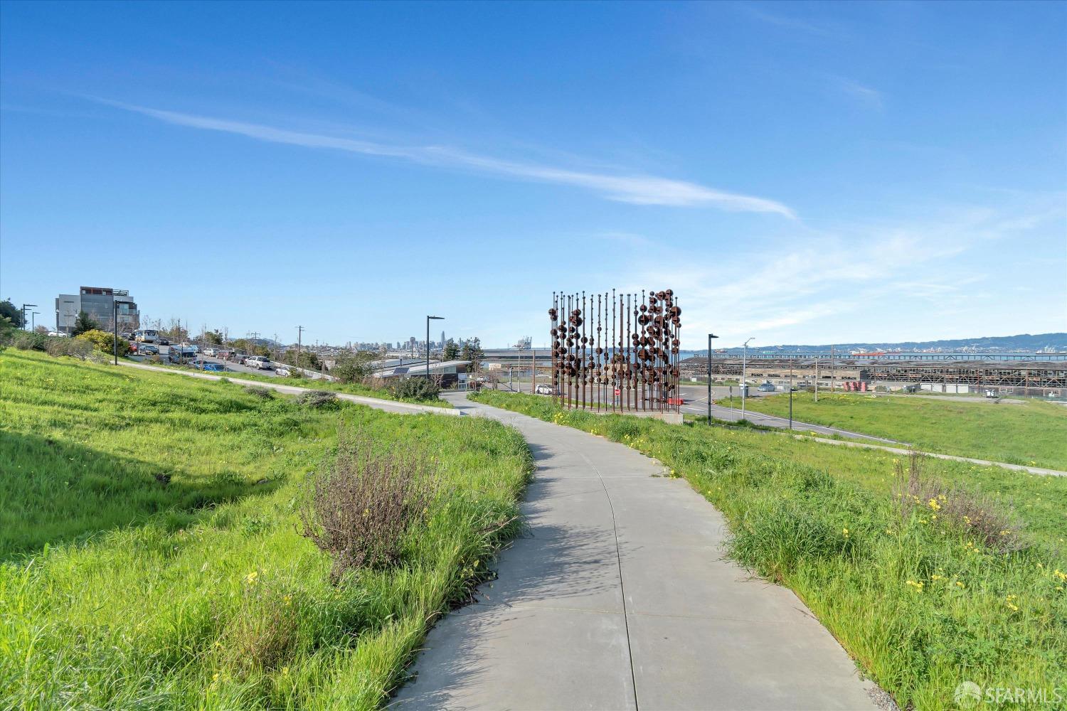 208 Friedell St, San Francisco, CA 94124 - 2 Beds | 2 Baths (Active ...